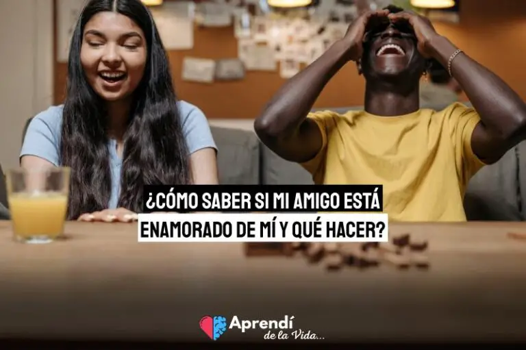 ¿Cómo saber si mi amigo está enamorado de mí y qué hacer?